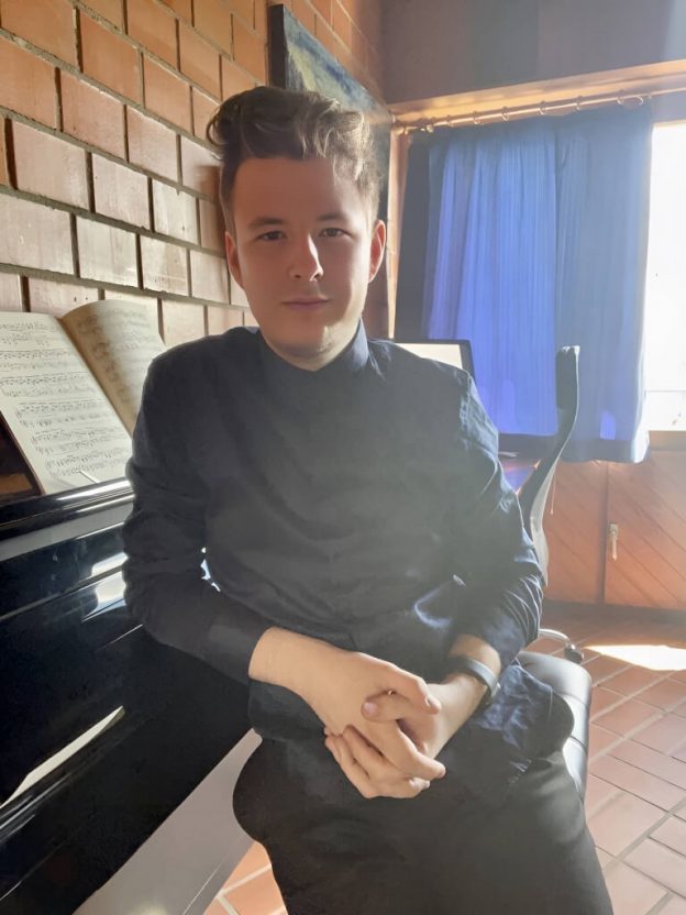 16 Fragen an Tom Stephan - Sechzehn Seiten